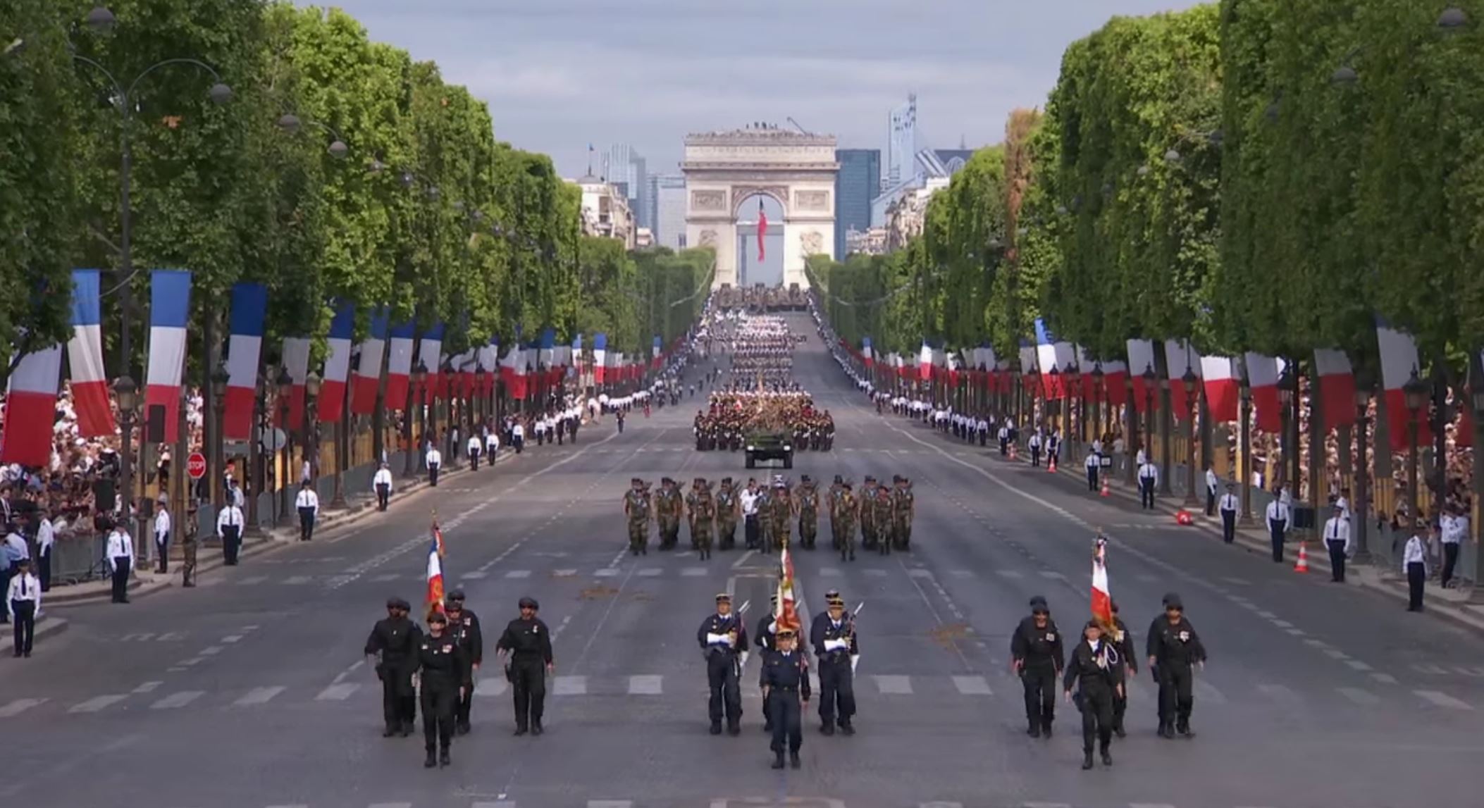 Défilé du 14 juillet 2015 : L'intégrale - Theatrum Belli