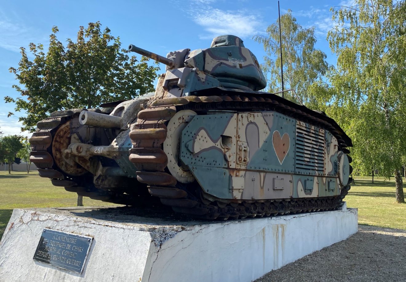 Chronique des blindés : Les chars du 501e RCC, Mourmelon-le-Grand ...