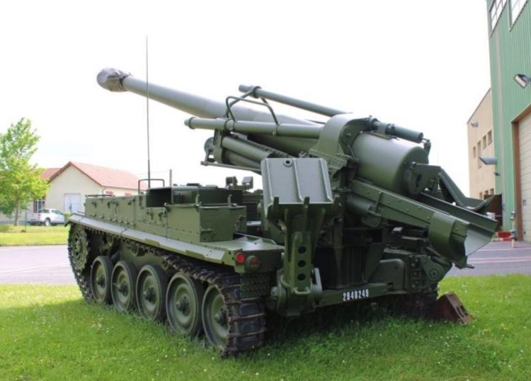 Chronique des blindés : AMX 13 F3 155 mm au 40e régiment d’artillerie | Theatrum Belli