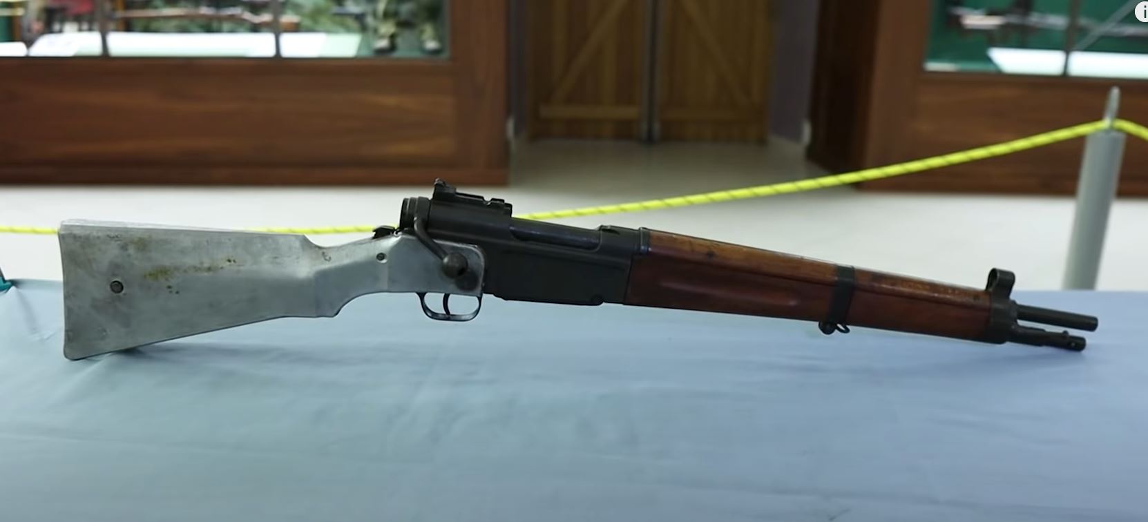 MAS 36 CR39 - Un MAS 36 à crosse repliable - Theatrum Belli