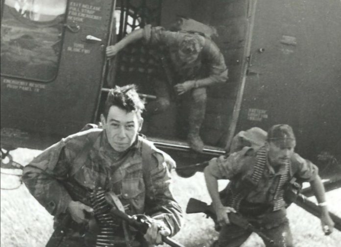 Algérie, février 1958 : Les appelés du 14e RCP au combat | Theatrum Belli